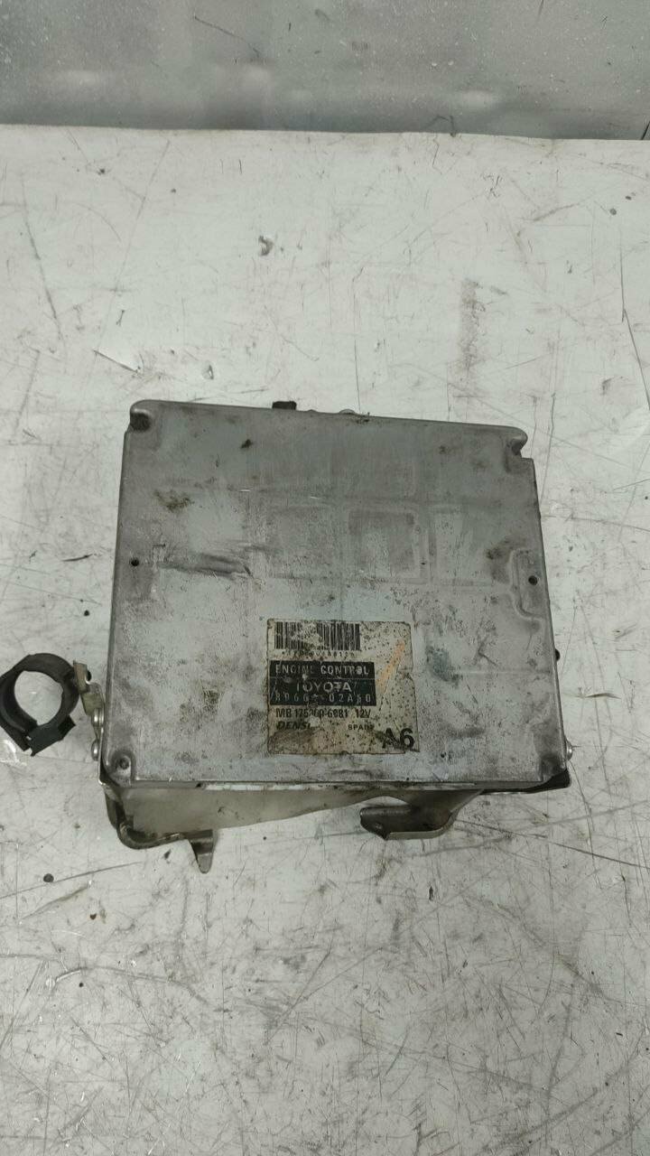 Блок управления двигателем Toyota Corolla 8966102A60