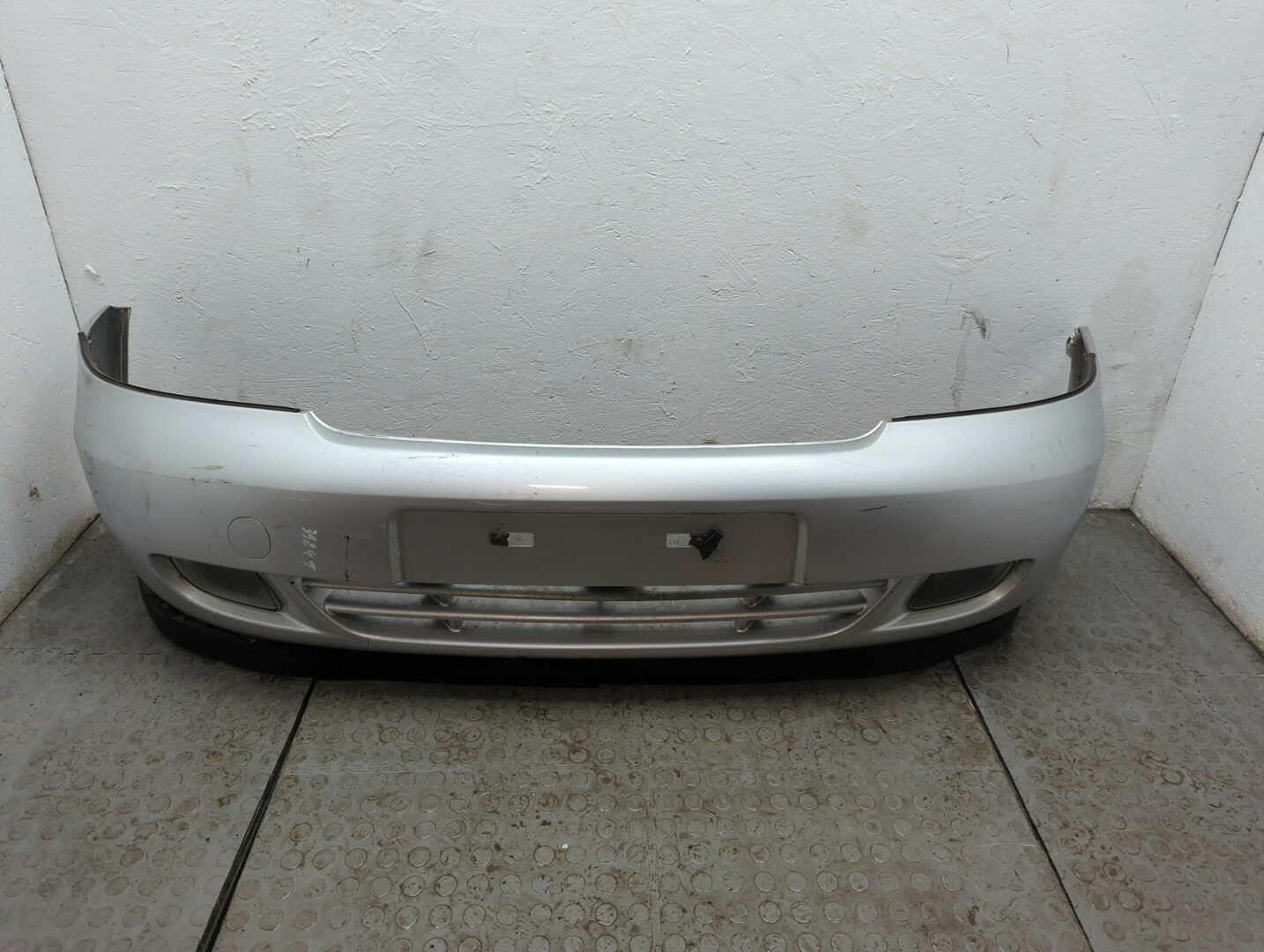 Бампер передний Opel Astra G Б/У