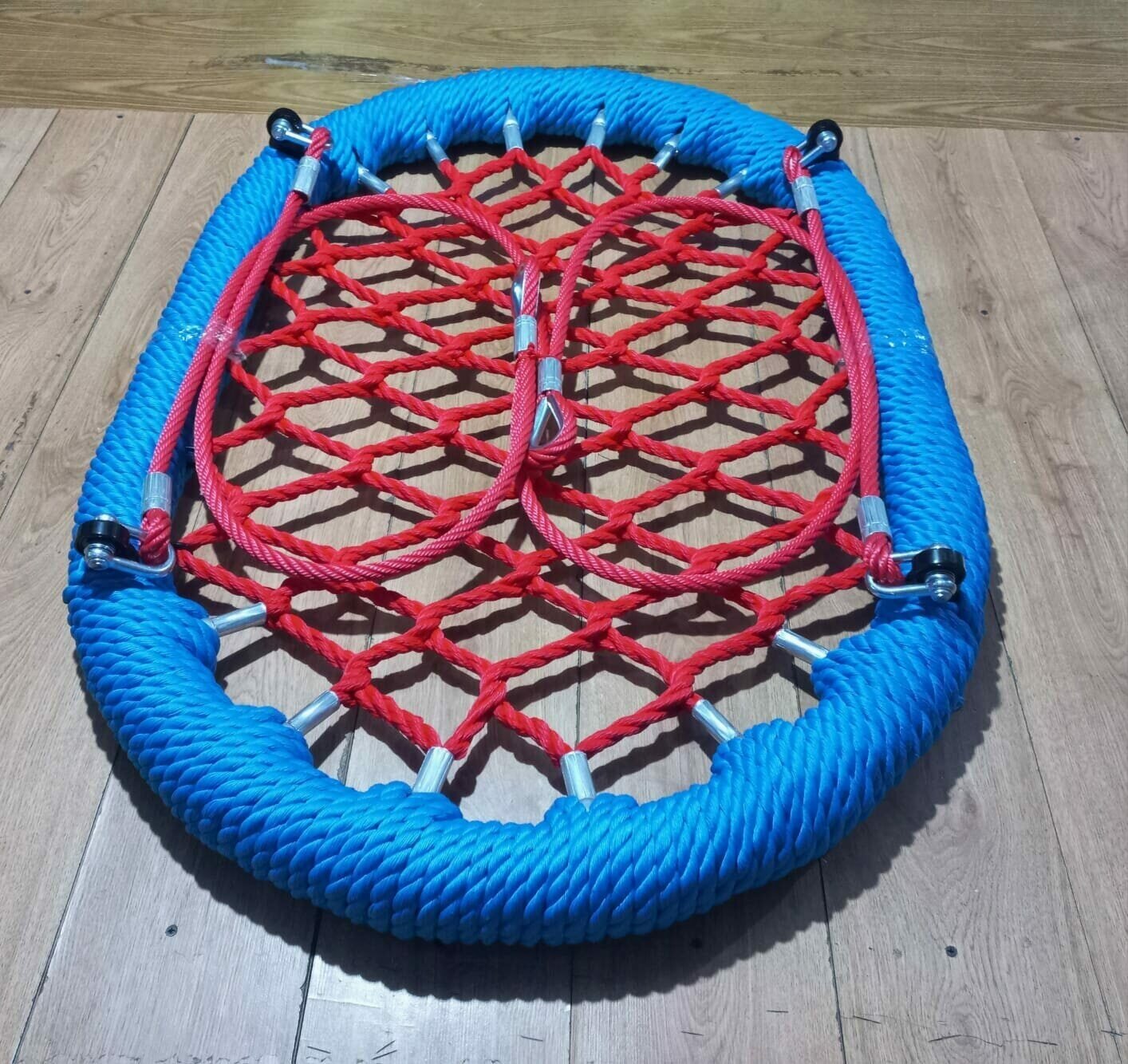 Качели гнездо антивандальные овальные 80х100 см