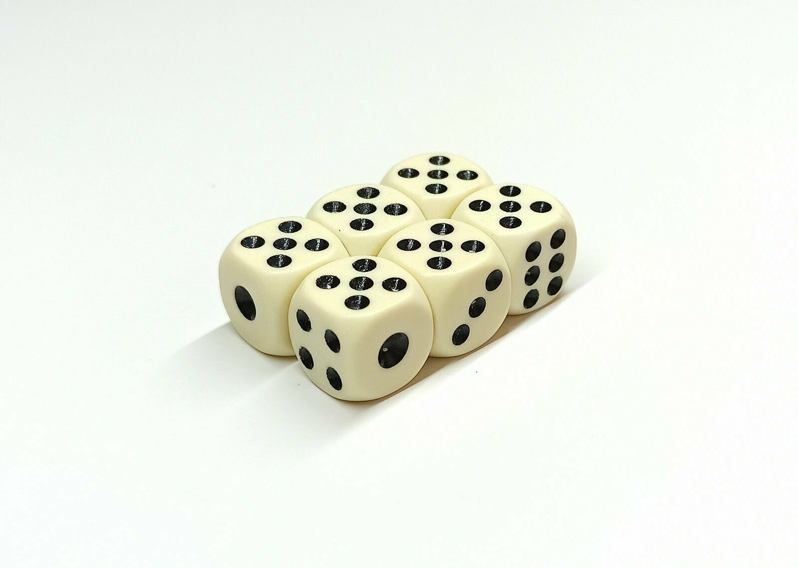 Кубики цвета слоновой кости 12х12 мм (6 шт.)