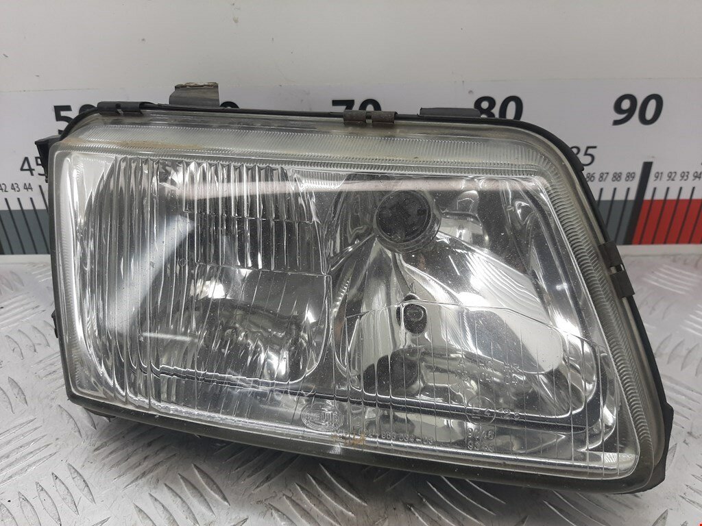 Фара правая Audi A3 8L 8L0941030 арт. 2043546