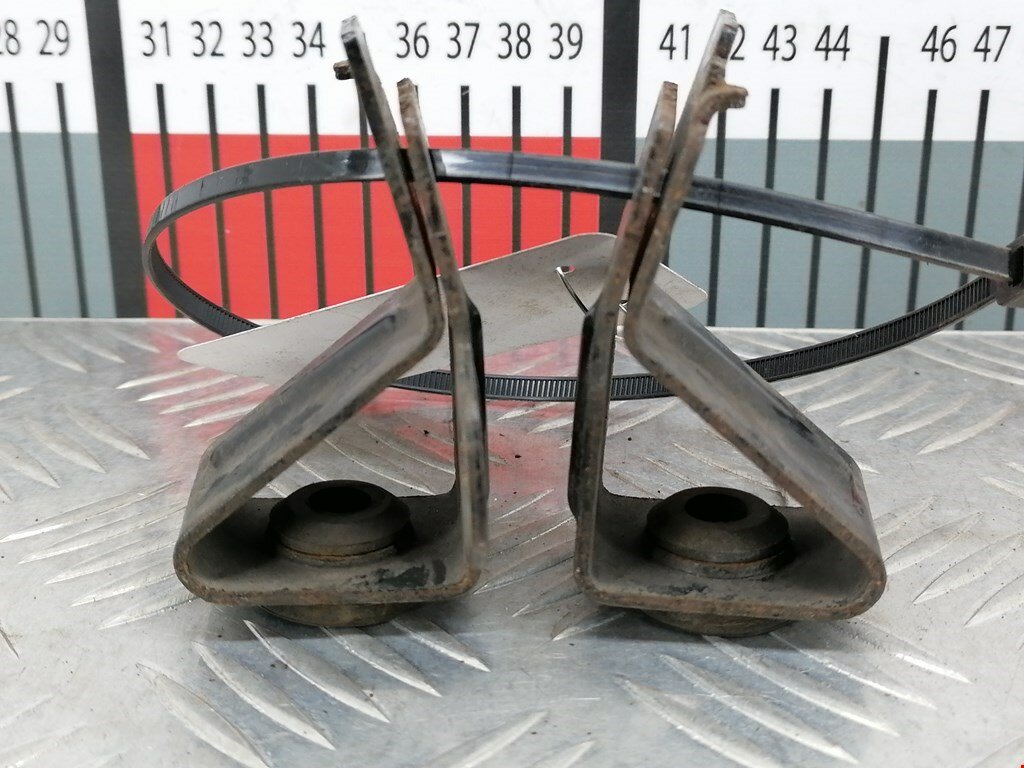 Кронштейн (крепление) радиатора Nissan Qashqai 1 арт. 2063133