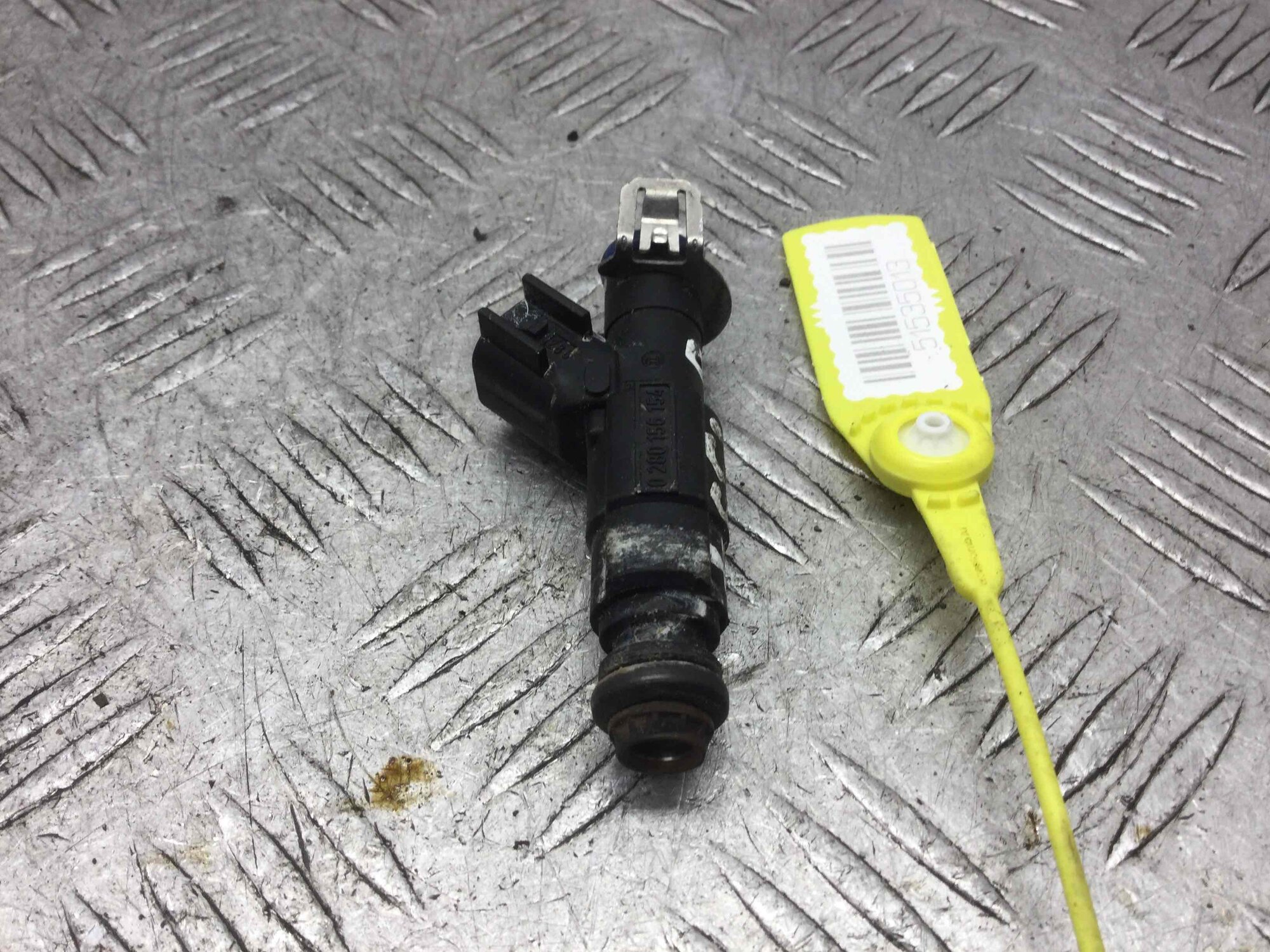 Б/У Форсунка Ford Focus 2 поколение (2005-2008) 2009 г.