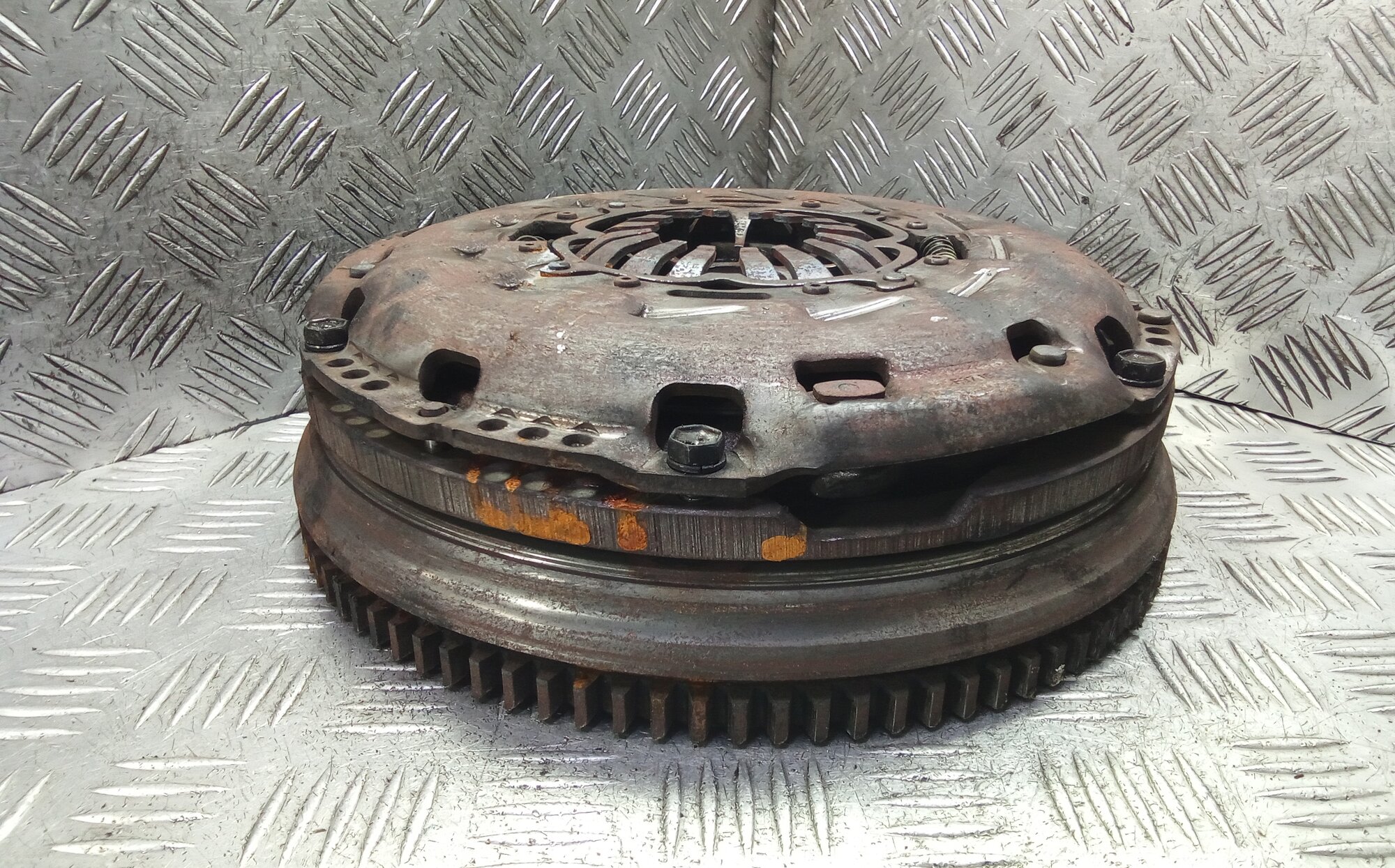 Маховик демпферный дизельный TOYOTA AVENSIS T27