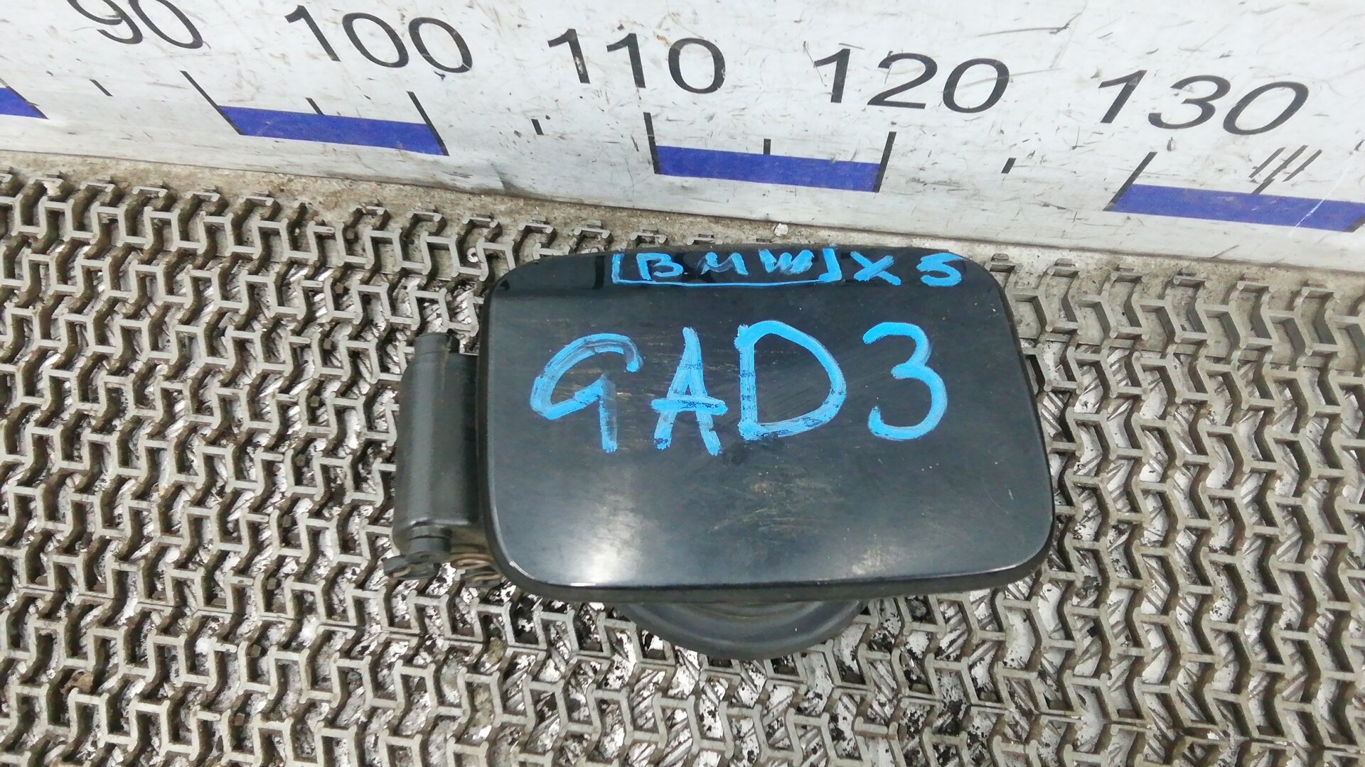 Лючок бака BMW X5 E53