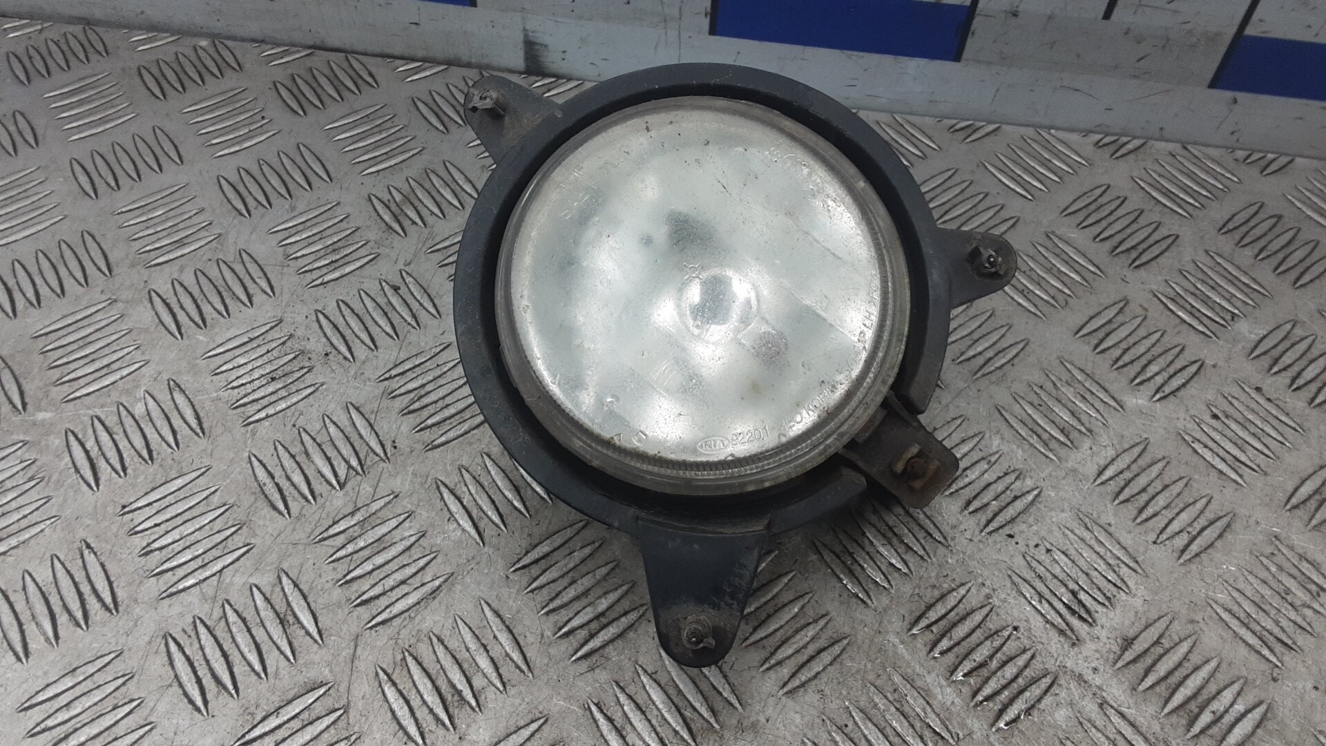 Фара галогенная левая передняя KIA SORENTO 1