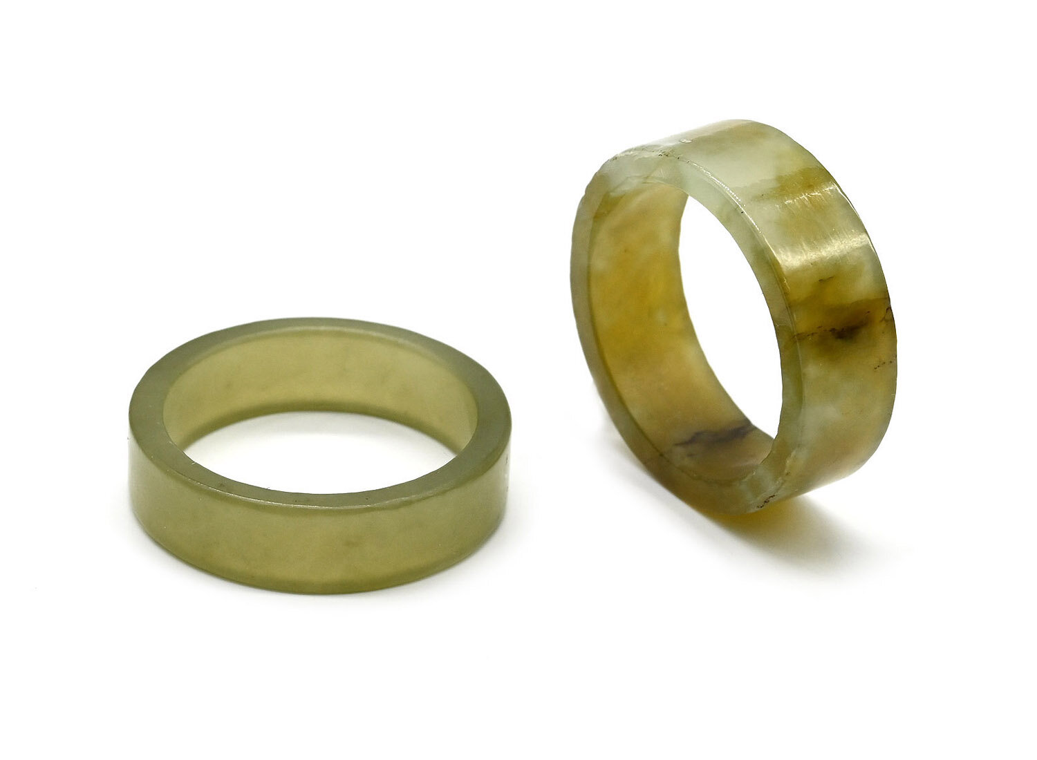 Кольцо, нефрит