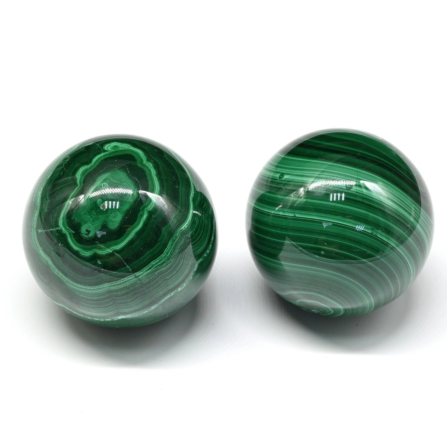 Шар из малахита 37-38мм .