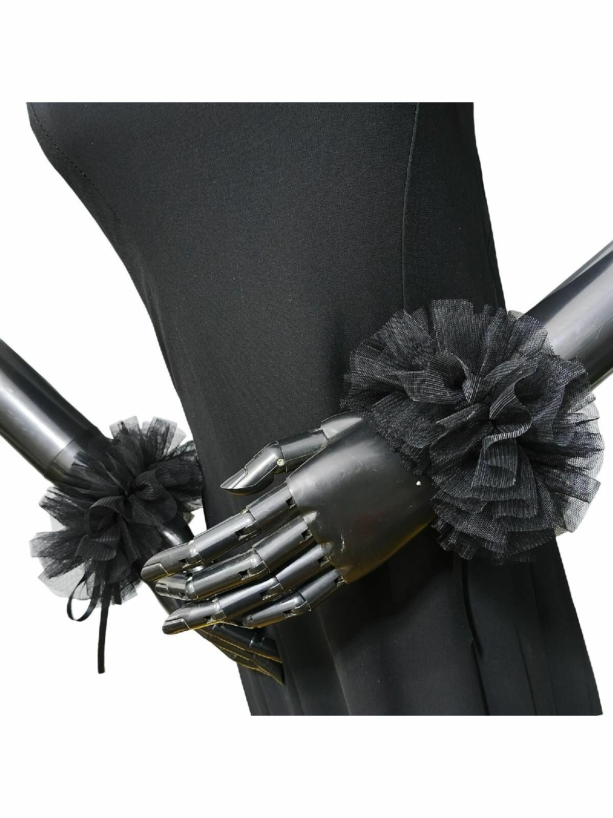 Регулируемый воротник и манжеты с рюшами, - Черный браслет