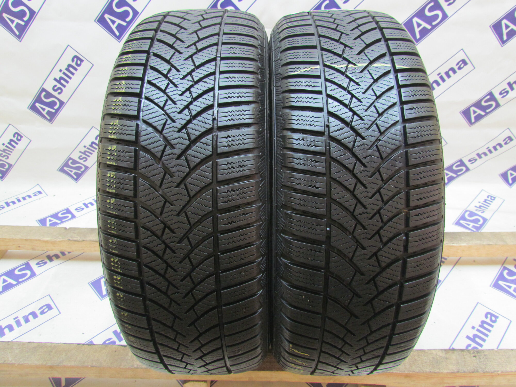 Semperit Speed-Grip 3 205 55 R16 зимние БУ шины 5-10% износ , артикул 0022375