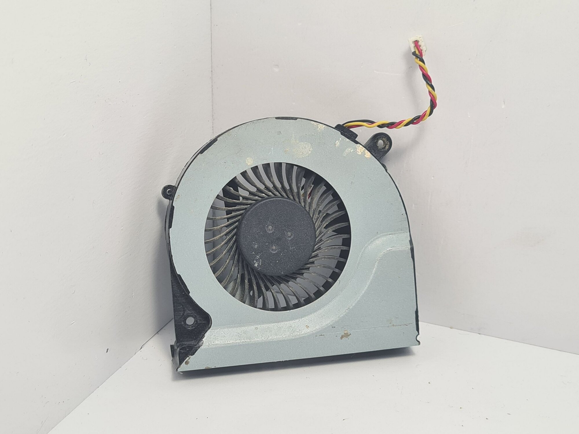 Кулер для ноутбука Toshiba L875, L850