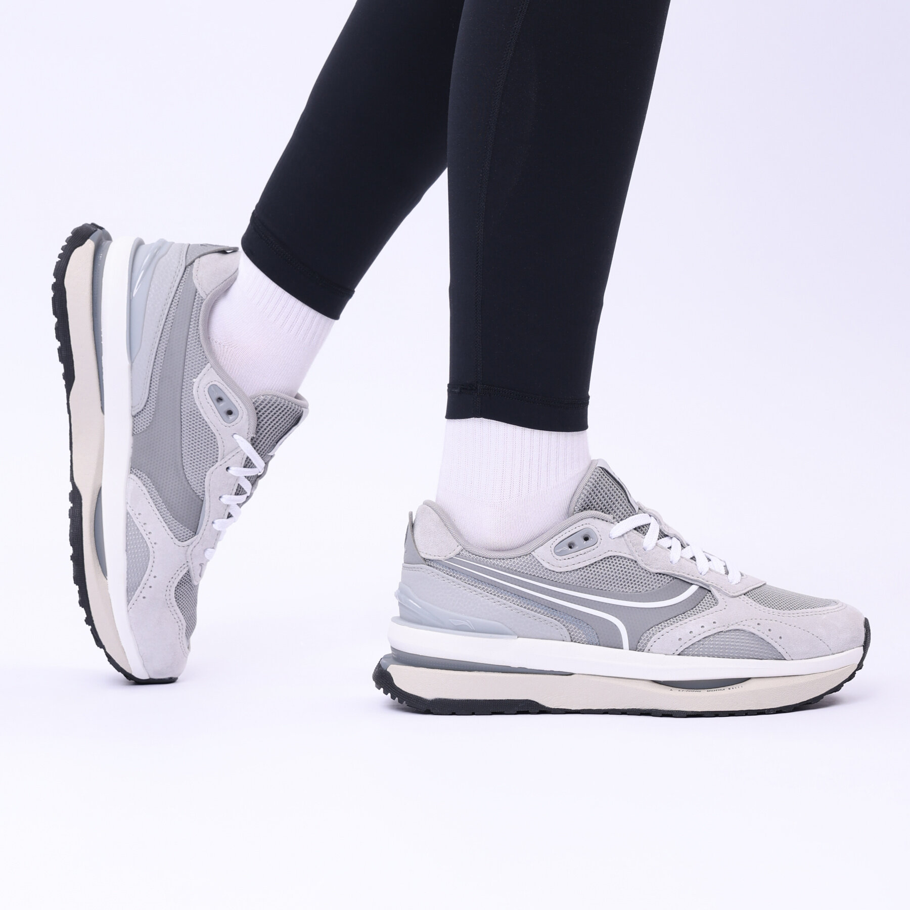 Кроссовки Glory M1000