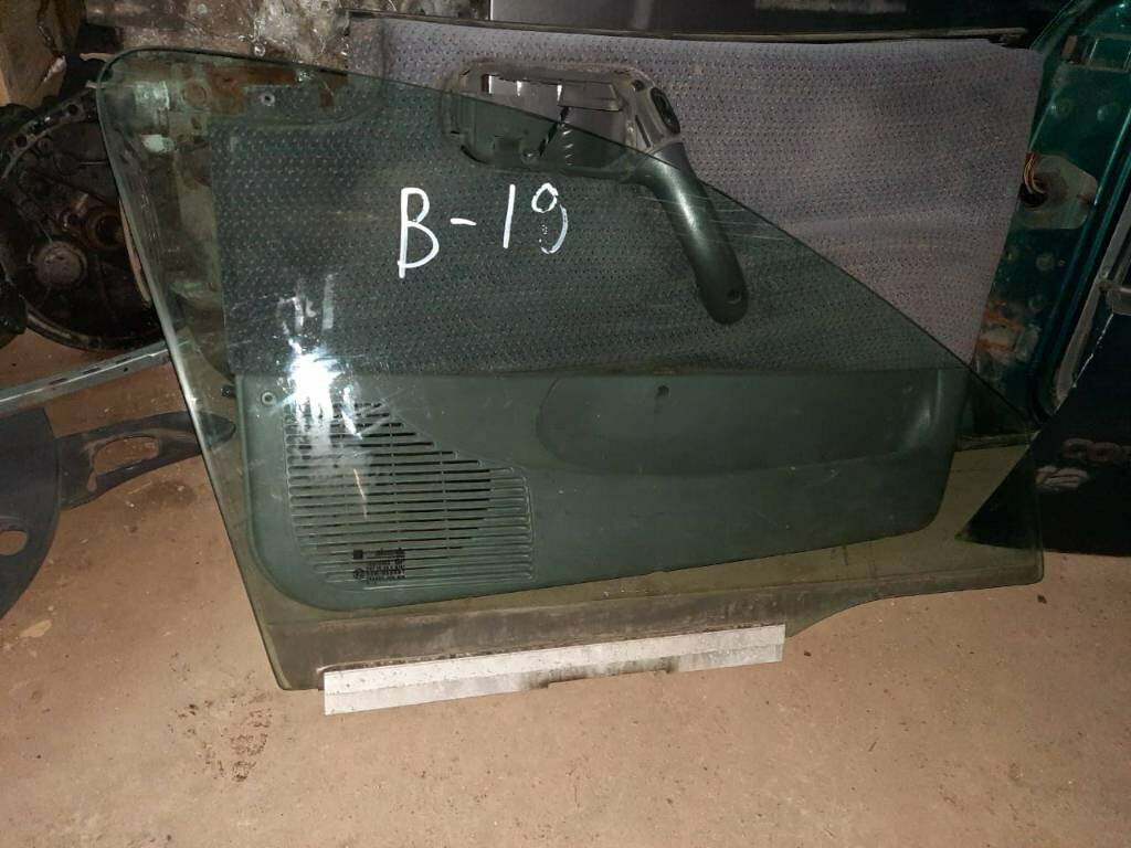 Стекло двери передней правой Opel Corsa B 1996