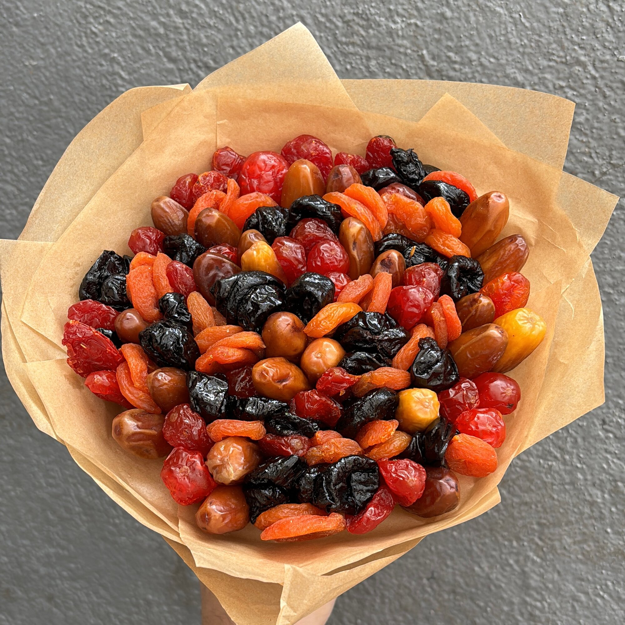 Букет "Тот еще фрукт!", сборный, из сухофруктов, для учителя, на 1 Сентября оригинальный