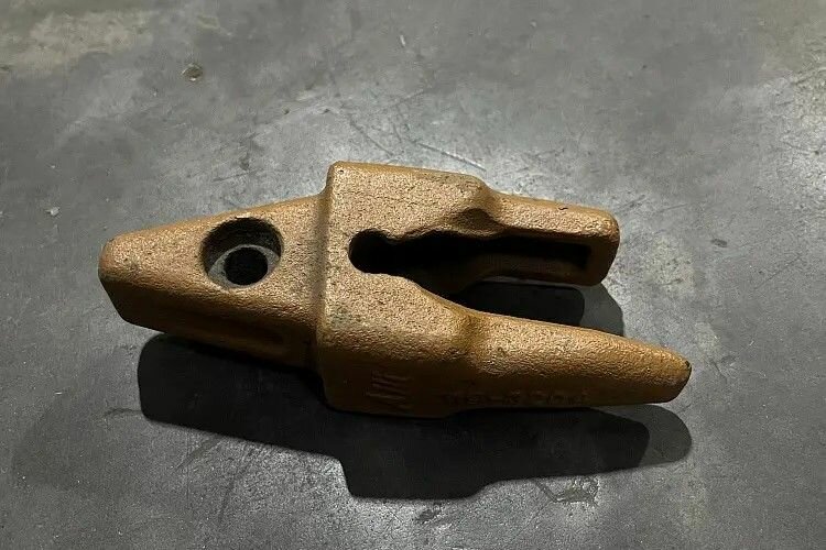 Адаптер ковша экскаватора 119-3204 AILI для Caterpillar J200 (25 мм)