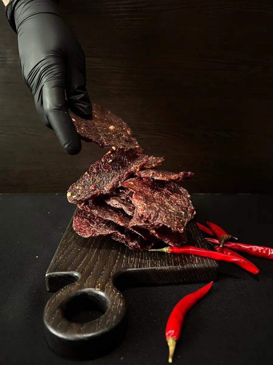 Острые джерки из говядины (мясные чипсы), 100г.