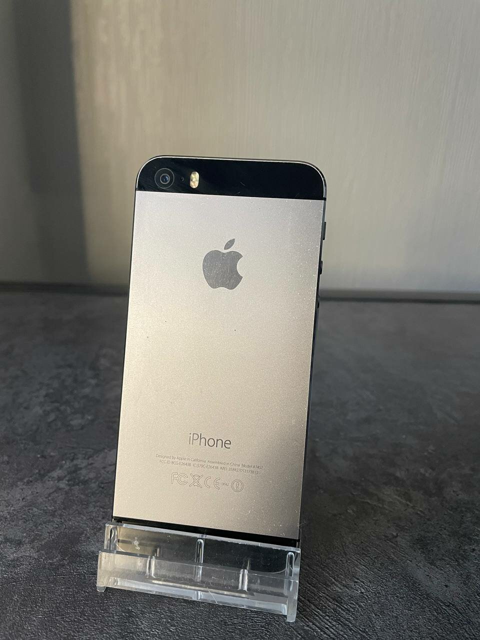 Смартфон Apple iPhone 5s 16 ГБ, серебристый