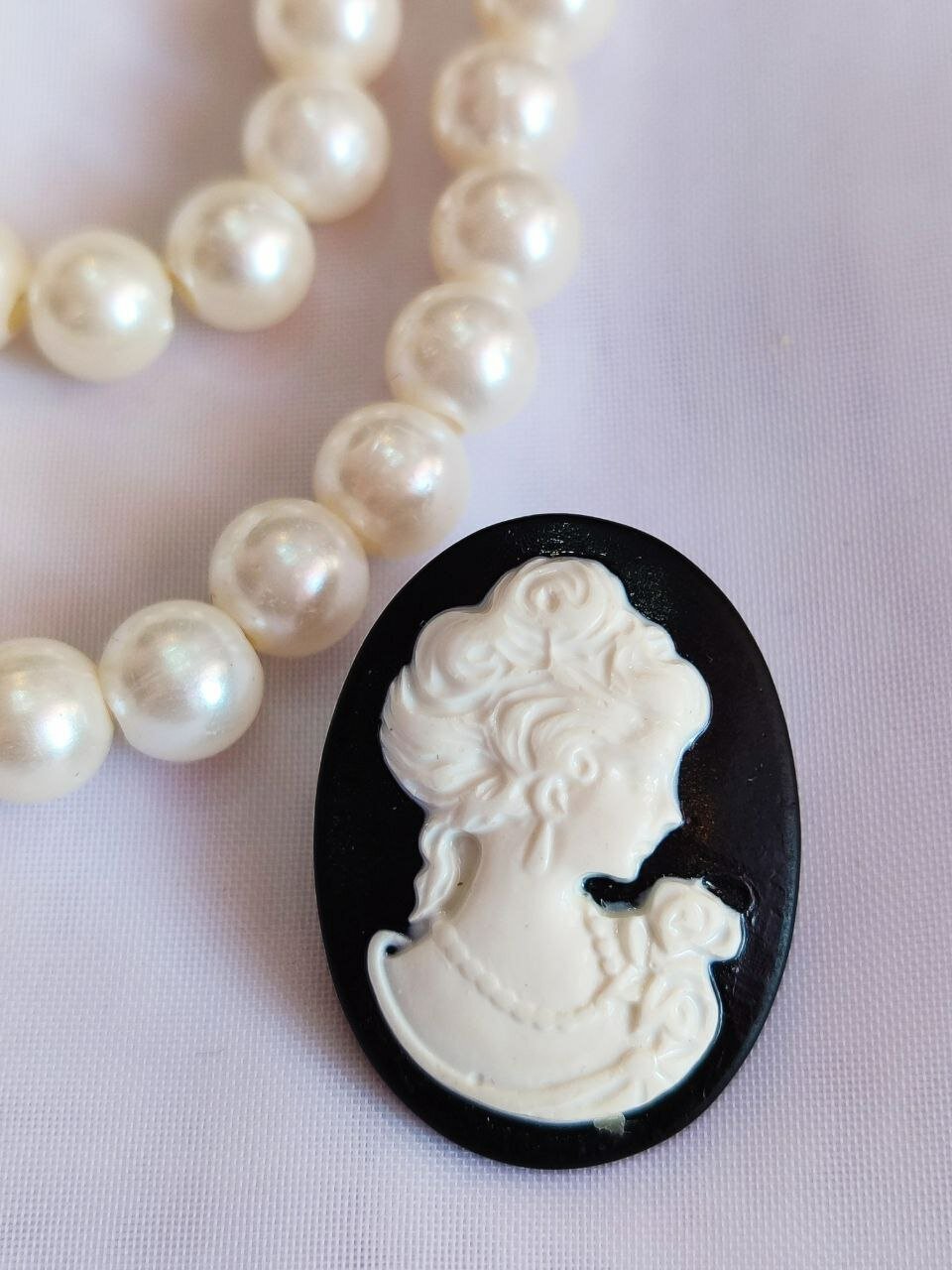 Брошь, стразы