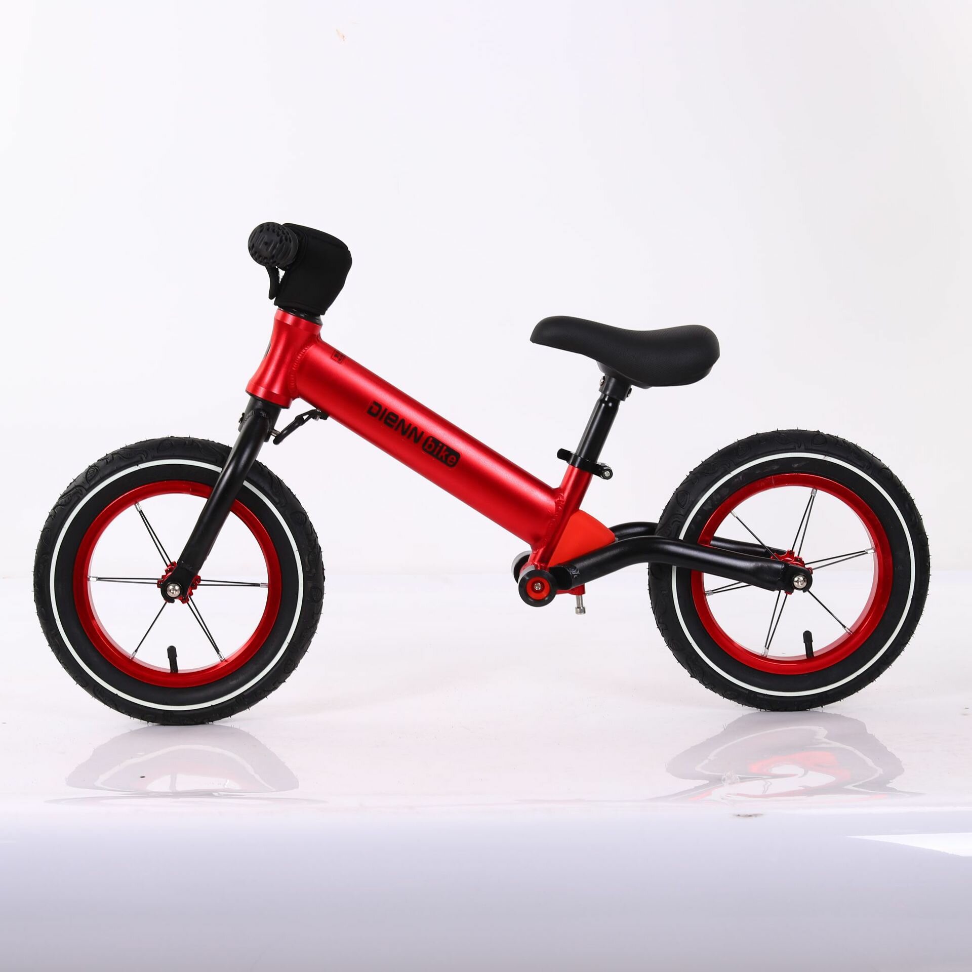 Алюминиевый балансировочный велосипед 12inch года, детский балансировочный велосипед, скользящий двухколесный велосипед без педалей, игрушечный велосипед, горячая распродажа за рубежом