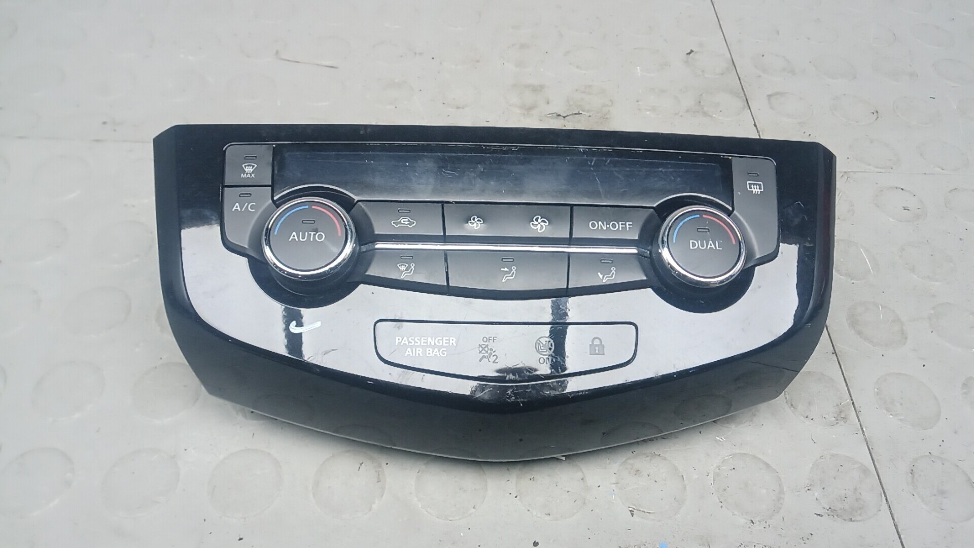 Блок управления печки и климат-контроля NISSAN QASHQAI J11