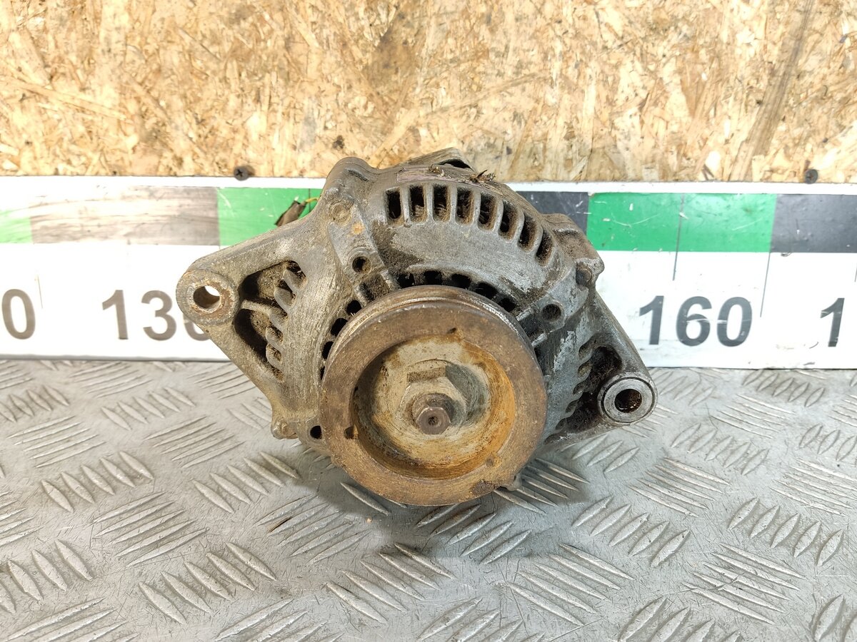 Генератор TOYOTA Corolla e10 2706011270