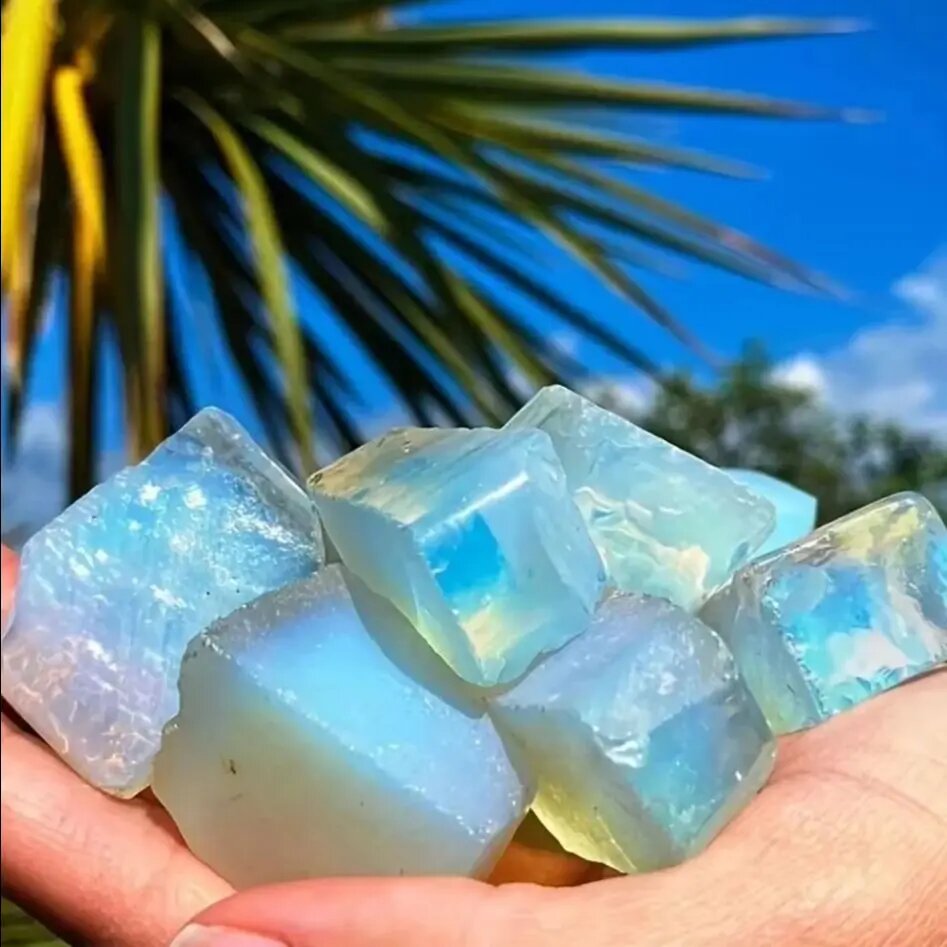 Необработанный натуральный опал About 100g