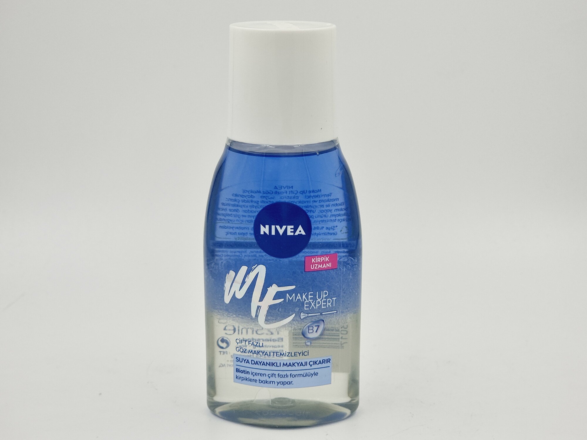 Nivea ME make up expert двухфазное средство с биотином для снятия макияжа с глаз 2в1 , 125 мл (Германия)