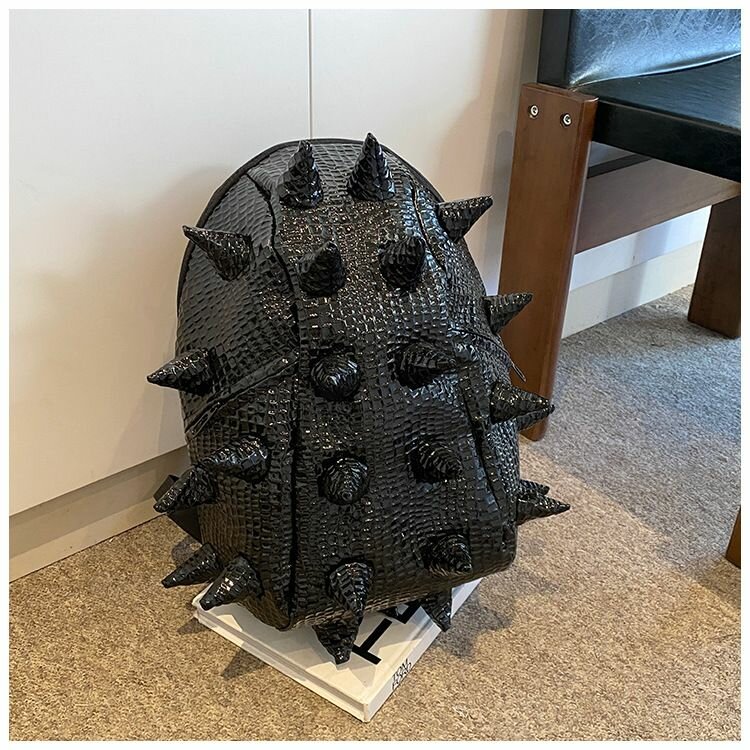 Рюкзак с шипами DobroMall