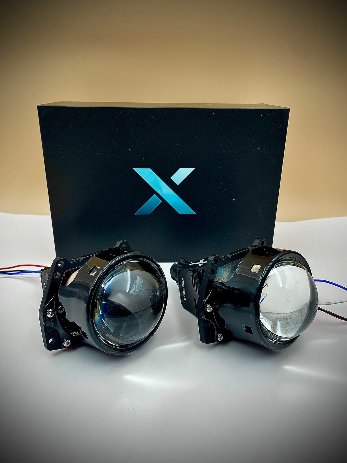 Би лед линзы для BMW X6 E71 2006-2014 - Dixel YH3 5000K