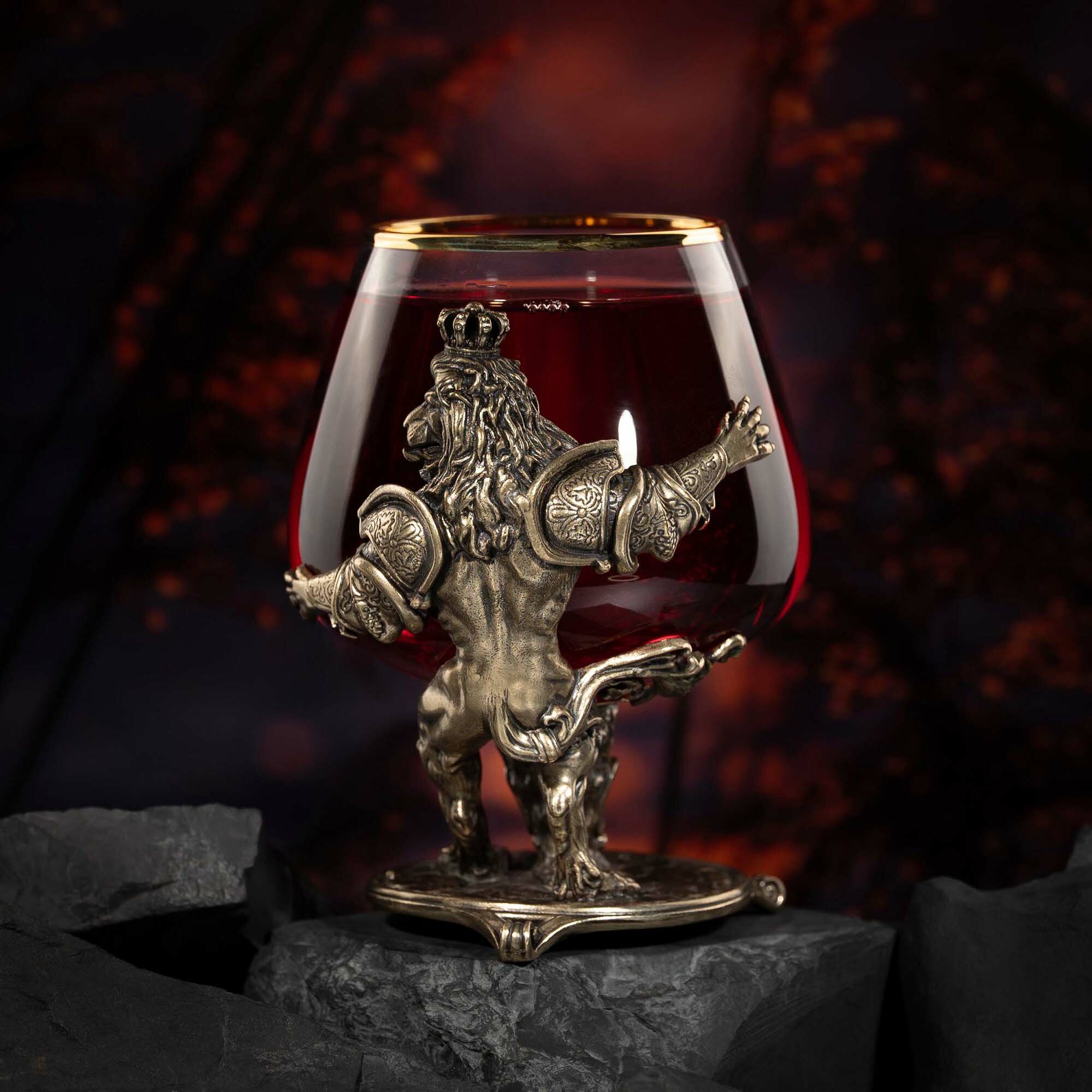 Бокал для коньяка Крутой лев (в коробке)