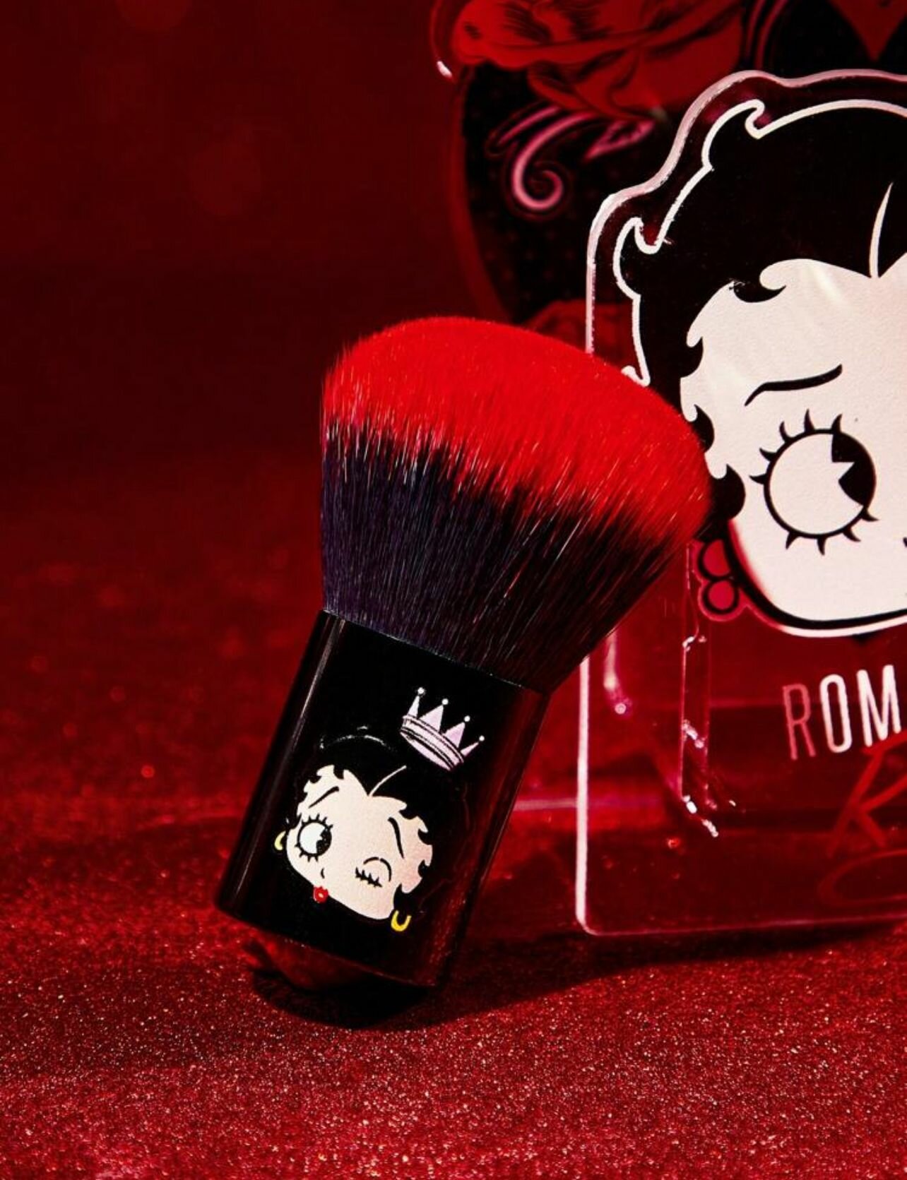 BETTY BOOP / Бетти Буп Кисть фигурка для пудры и румян с короткой ручкой, Электроника > Аксессуары для игровых приставок > Фигурки по видеоиграм и фильмам