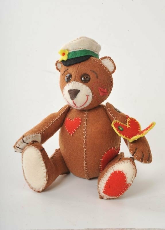 Набор для создания куклы из фетра Влюбленный Миша ПФЗД-1003