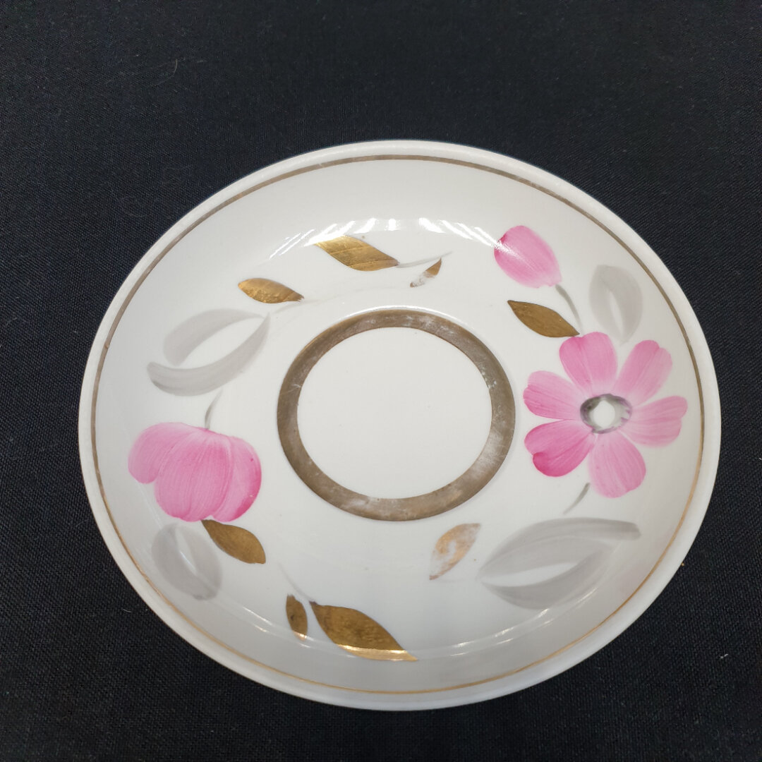 Блюдце чайное, Вербилки, ручная роспись, позолота. Винтаж, СССР.