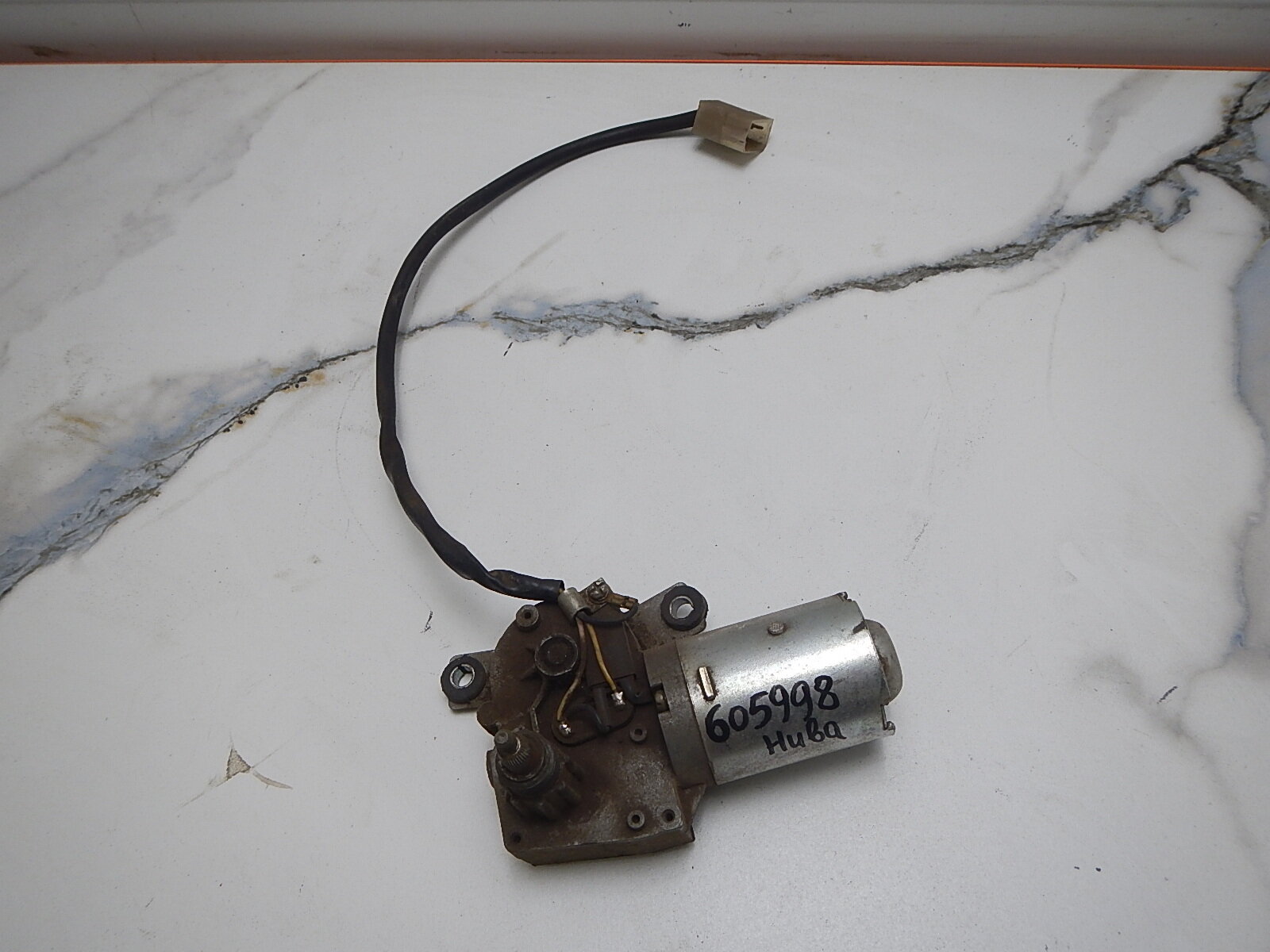 Б/У Моторчик стеклоочистителя задний, ВАЗ (VAZ)-LADA NIVA LEGEND (4X4) LADA NIVA LEGEND (4x4) Без видимых повреждений. 6...