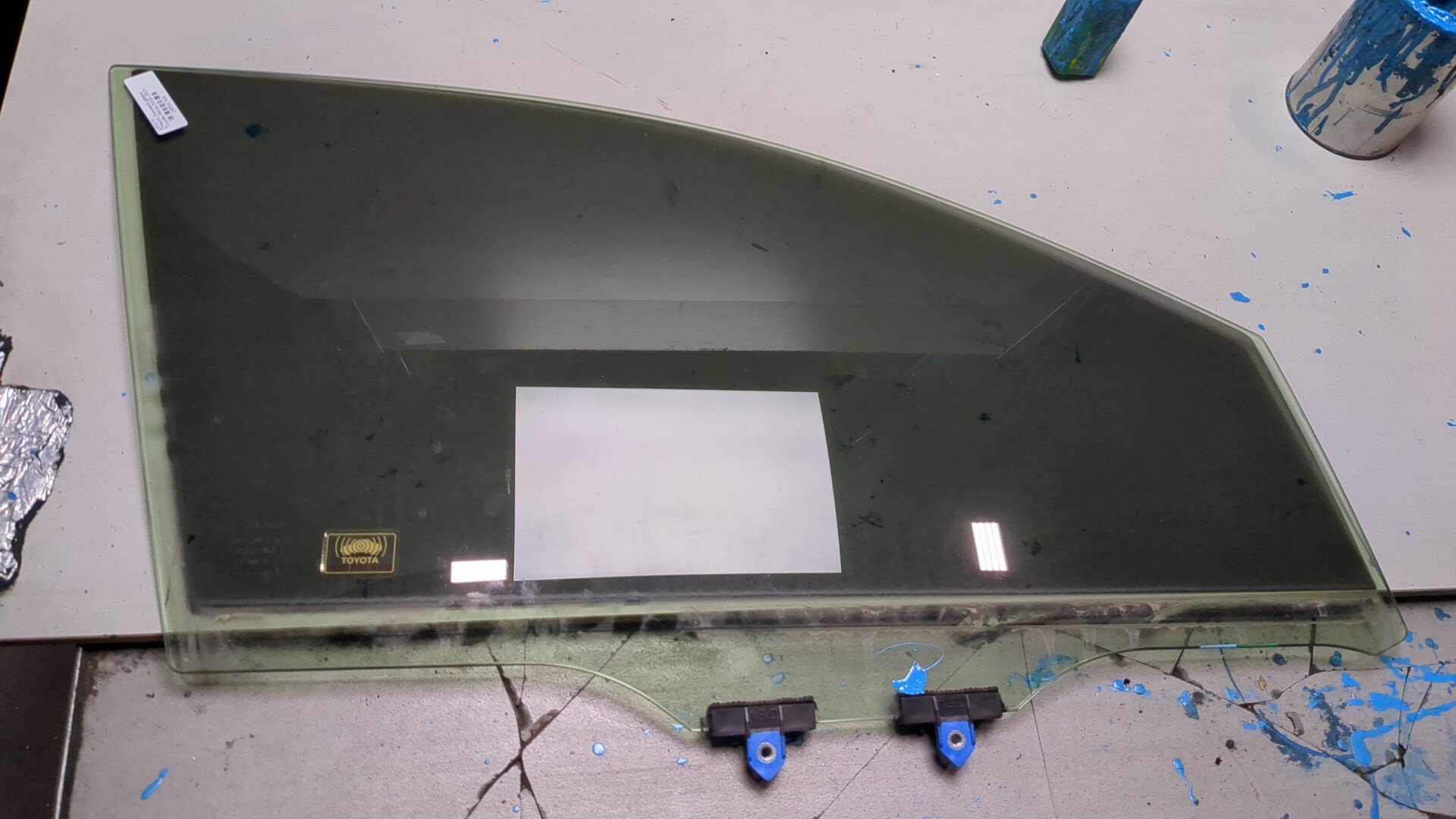 Стекло боковой двери правое переднее Toyota Venza Б/У