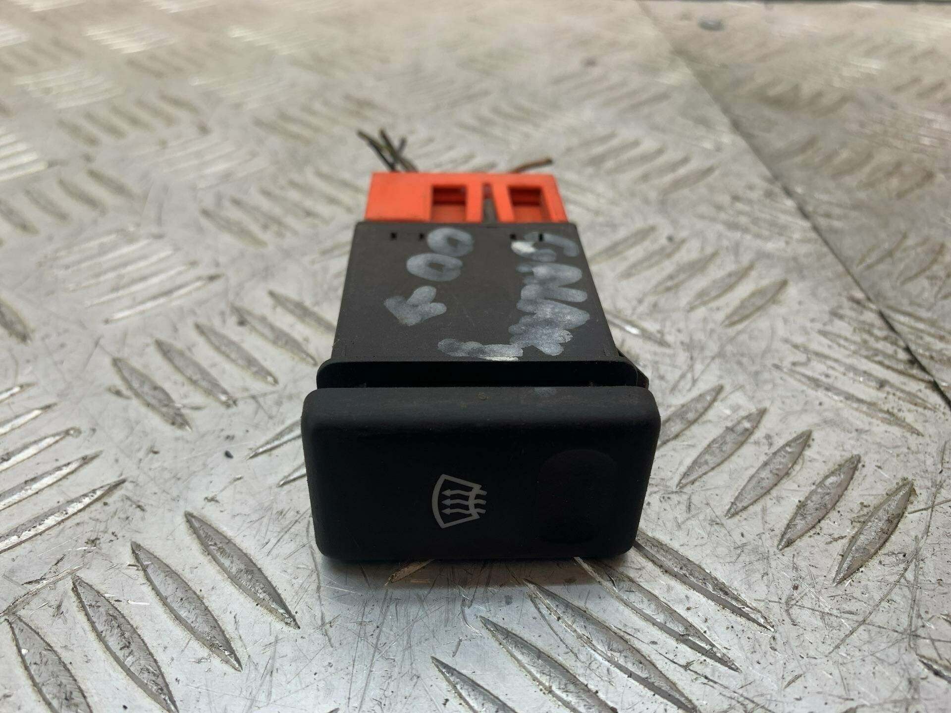 Кнопка обогрева лобового стекла Ford Galaxy рест. (2000 - 2006) YM2118K574BBW