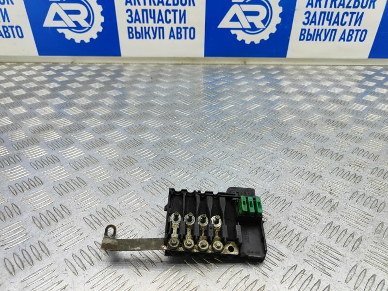 Б/У Блок предохранителей Skoda Octavia A4 / Шкода Октавия A4 1.8 AGU 150 Л.С 2000