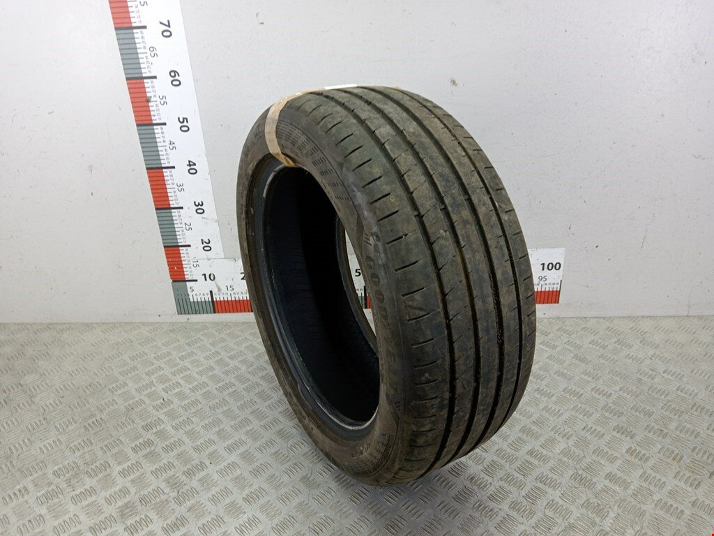 Шины BMW 3-Series (F30/F31/F34/F35) 225/50R17 арт. 2258440