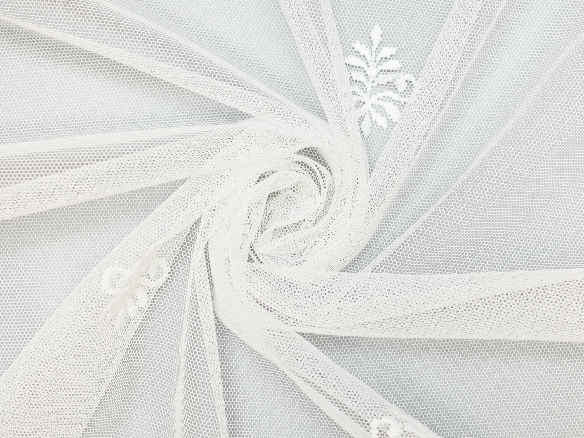 Ткань на отрез для шитья тюля вышивка на сетке р-р 600х280 см цвет экрю