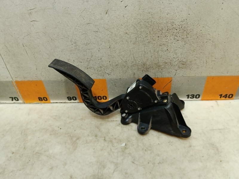 Б/У Педаль газа Hyundai Grandeur 2006 TG 481329 Hyundai-KIA арт. 327003L300