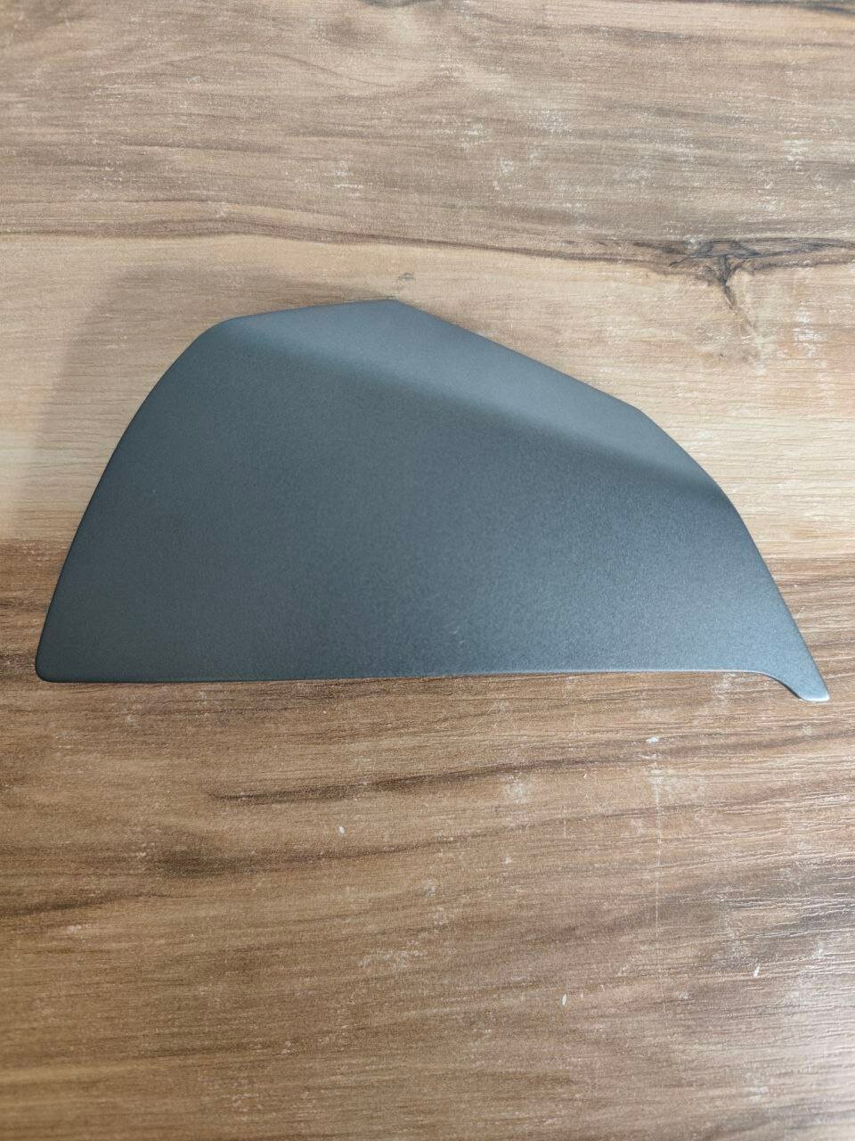 Накладка на диск (правый) Lixiang L9 X01-39210032