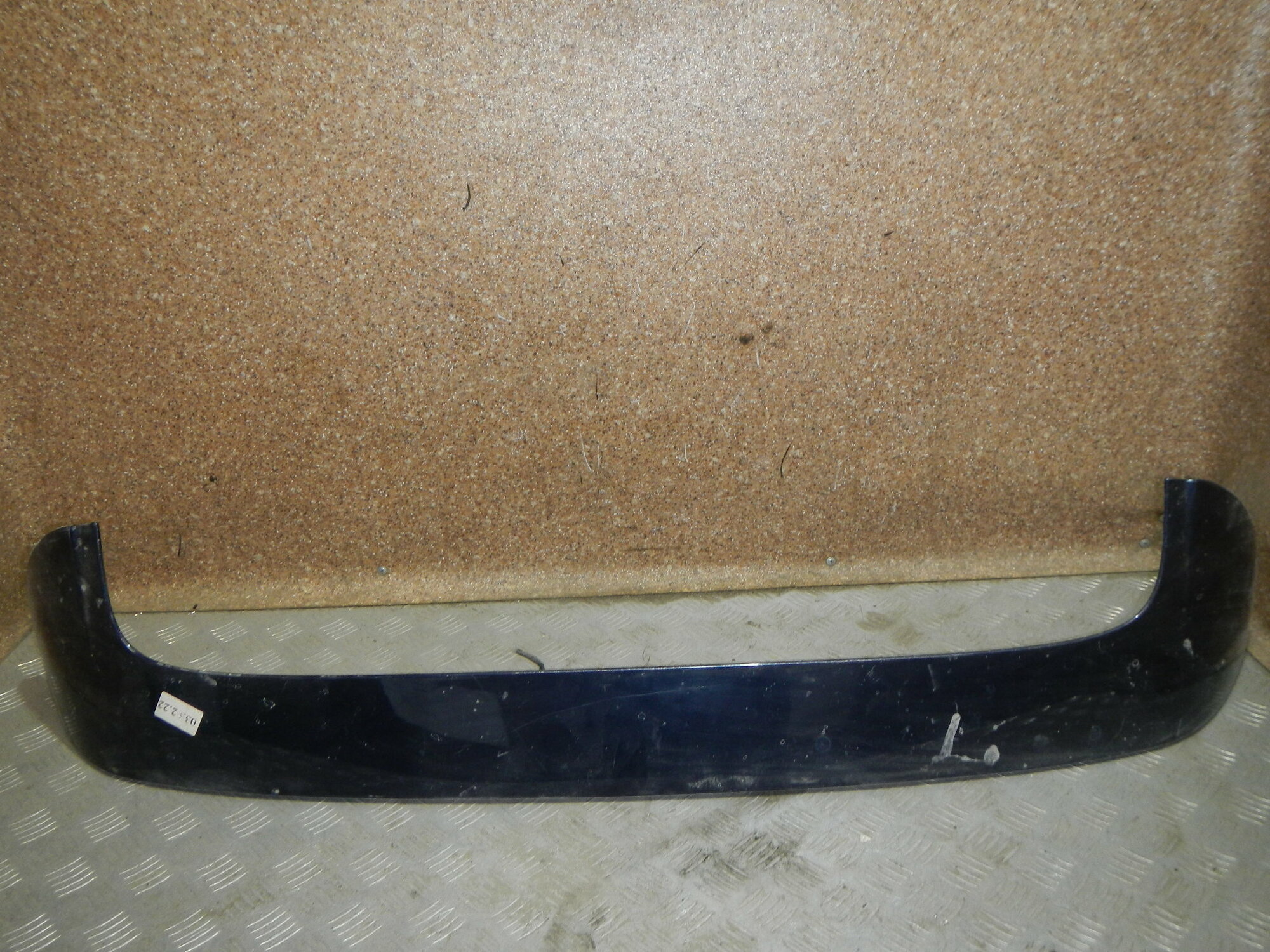 Б/У Спойлер (дефлектор) багажника, Ford (Форд)-FIESTA (08-17) FORD FIESTA (08-17) Царапины, обрезан провод фонаря. 51193...