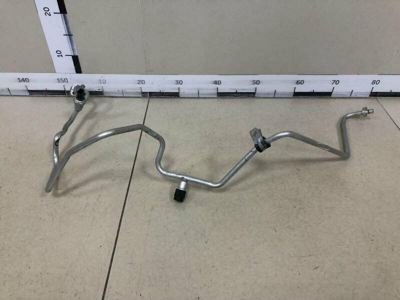 Трубка кондиционера Renault Logan 2 2014 кат.номер: 924401429R