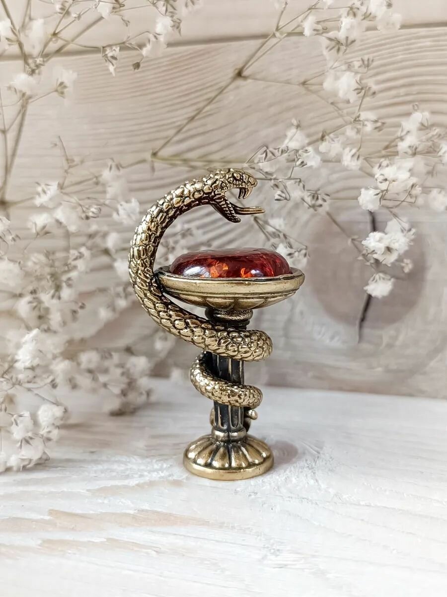 Фигурка Змея и Сосуд Гигеи Символ медицины