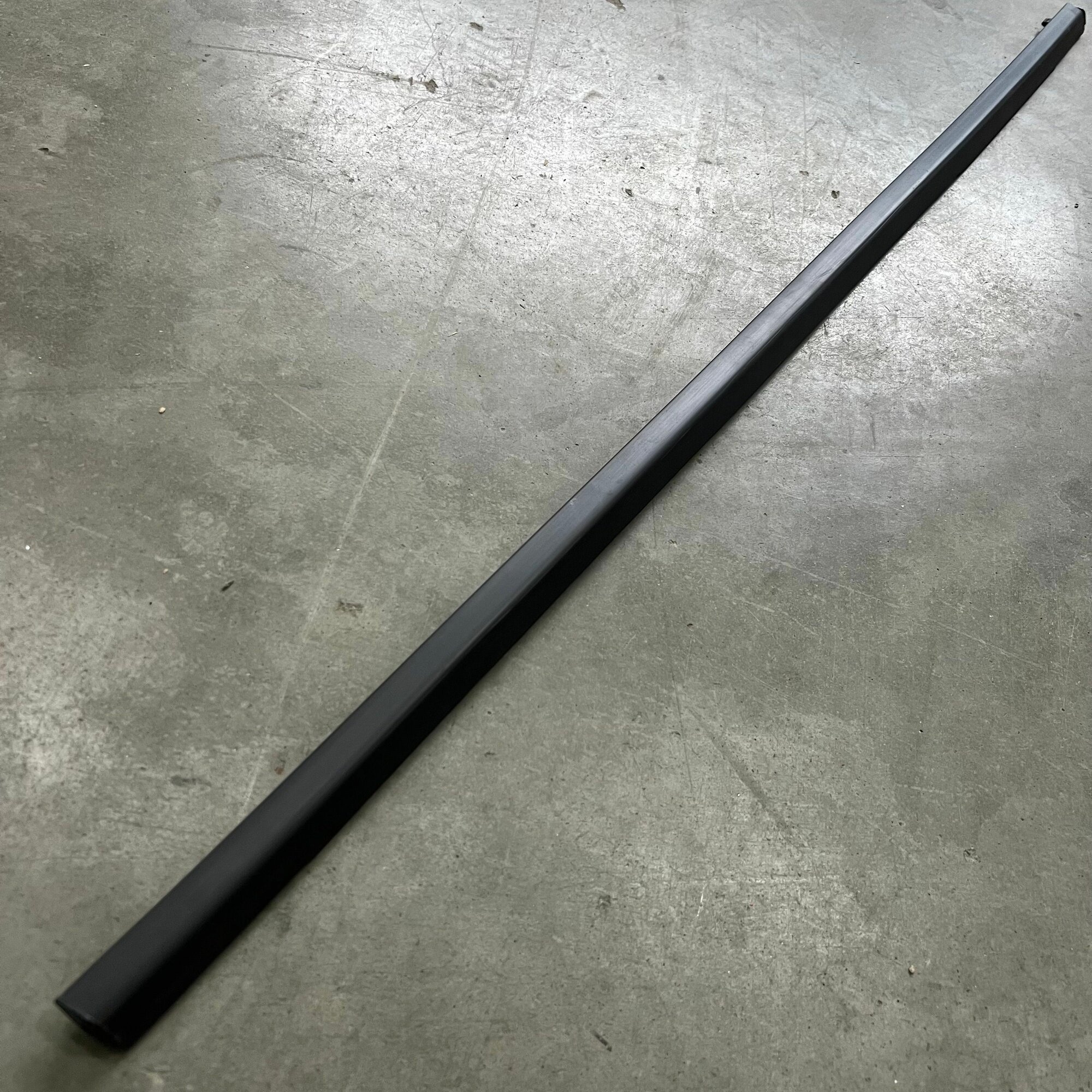 Бархотка задней левой двери. 832101R000. Уплотнитель стекла левой двери. Задний наружный. Для Hyundai Solaris 2011-2017