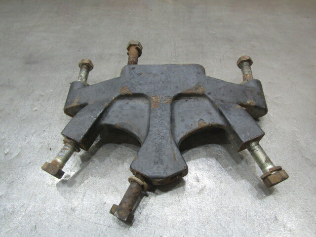 Кронштейн реактивной тяги верхний для а/м KAMAZ 5490