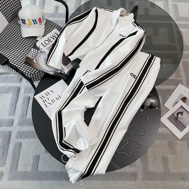 Комплект одежды