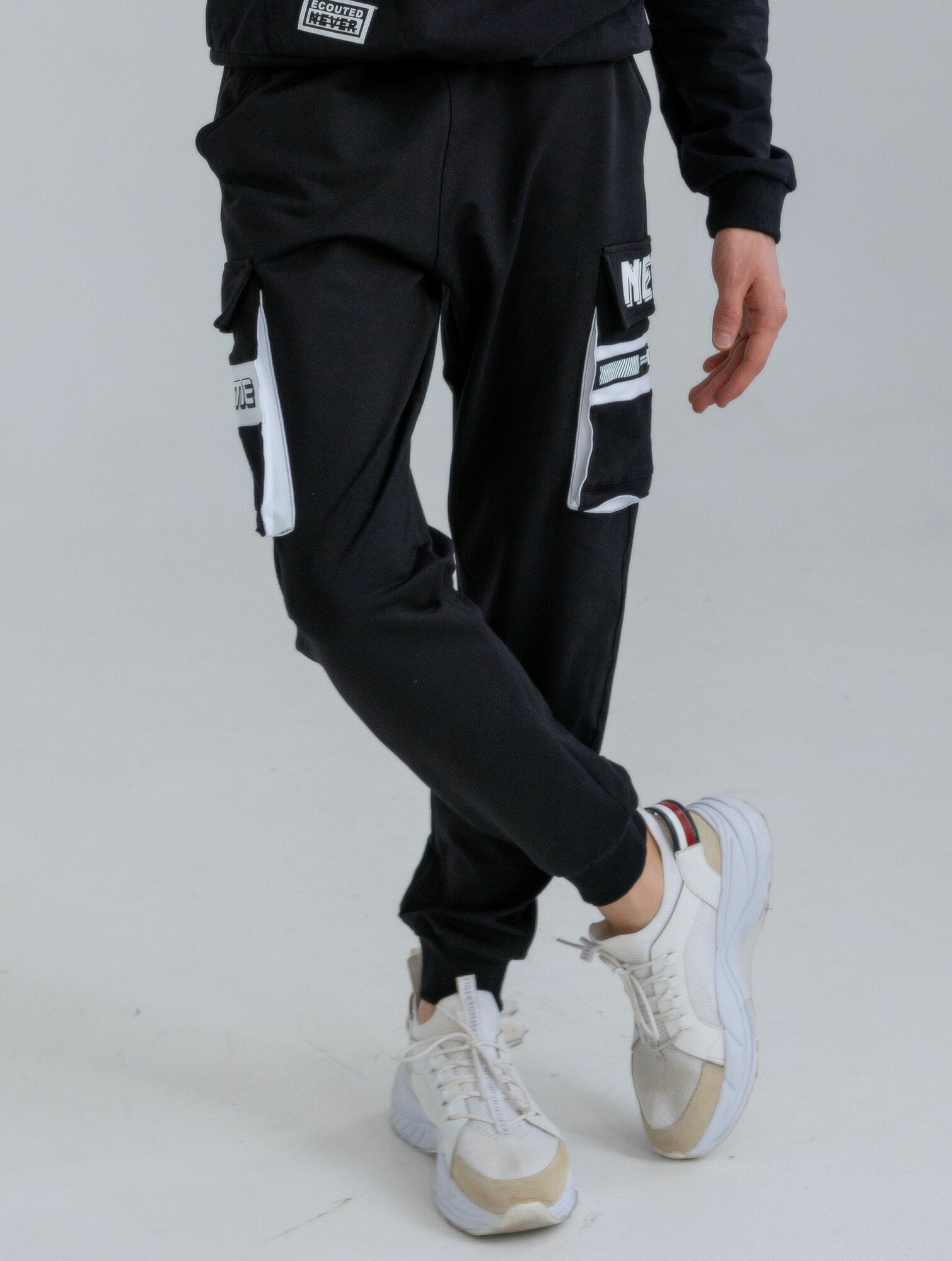 Брюки джоггеры Весна-лето 2025