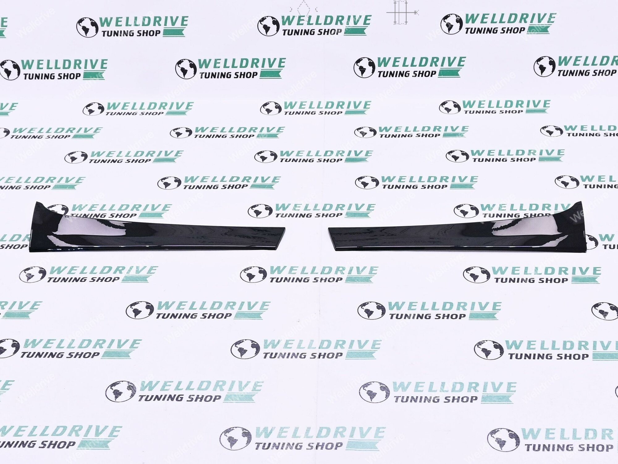 Спойлеры боковые Volkswagen Tiguan 2 2017-22 R-line черный глянец