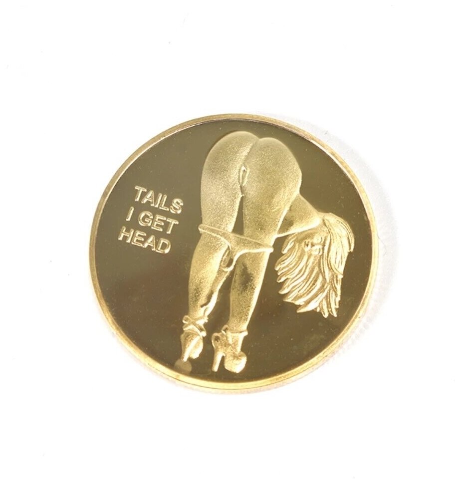 Сувенирная монета в подарок "Голая женщина" бросок для взрослых.